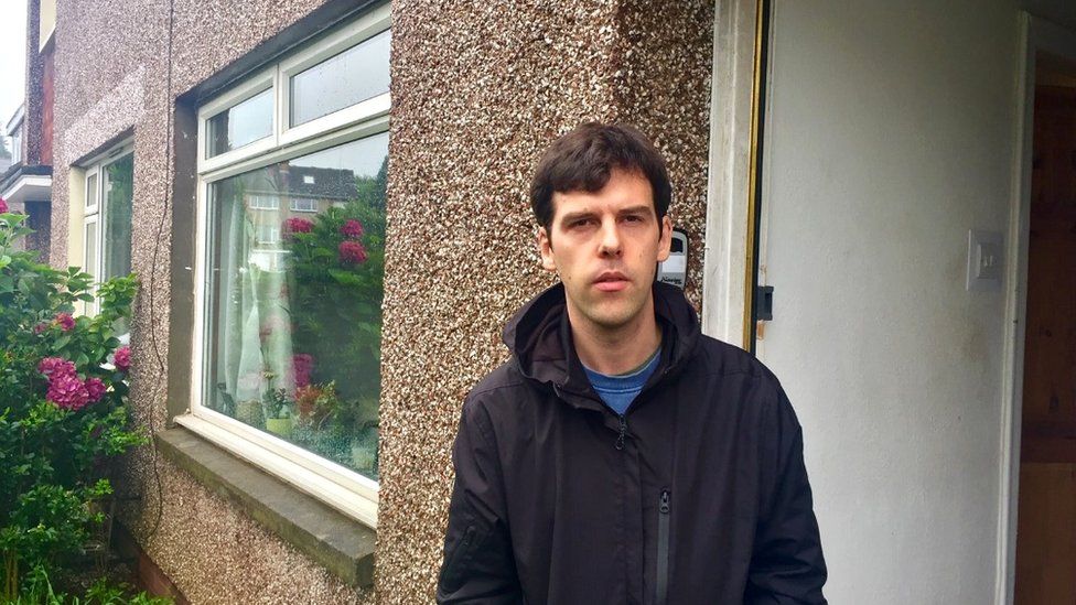 Retirement loan 'will cost us our family home' - BBC News