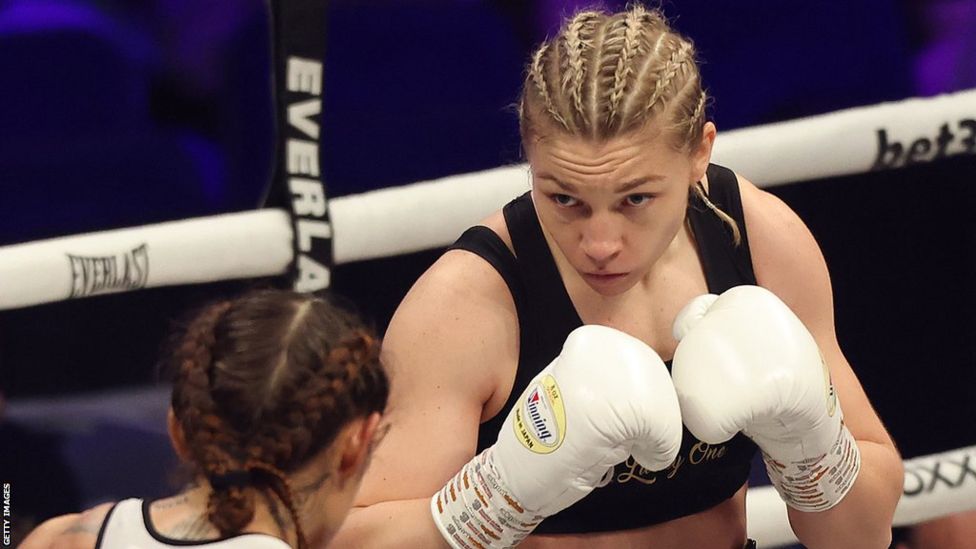 Lauren Price: Welsh fighter sets sights on boxing 'greatness' - BBC Sport