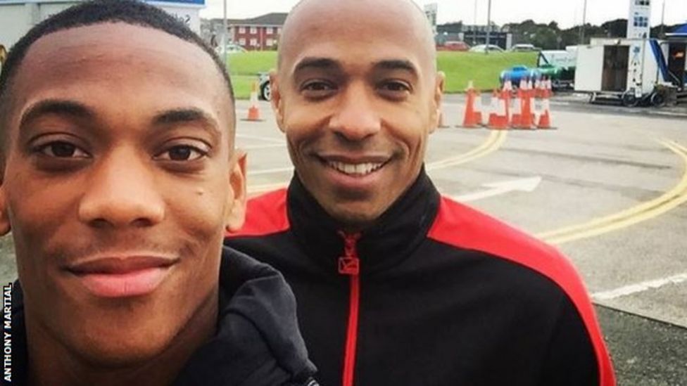 Football gossip column: Isco, Ronaldo, Pique, Damian, Conte, Willian ...