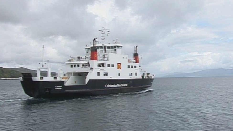 Extra Gourock-Dunoon passenger ferry for winter - BBC News