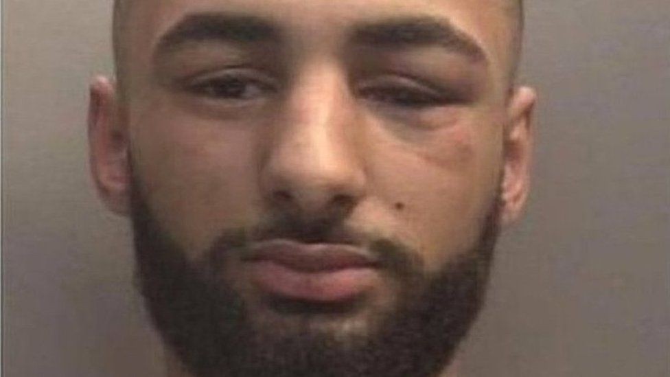 Man jailed for unprovoked attack on police officer - BBC News