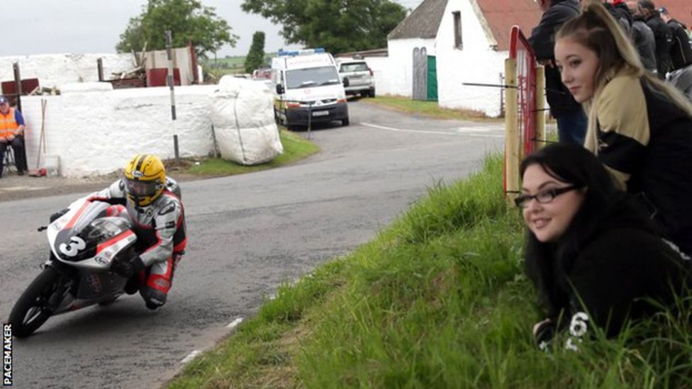 Skerries road races: Derek Sheils secures treble success - BBC Sport