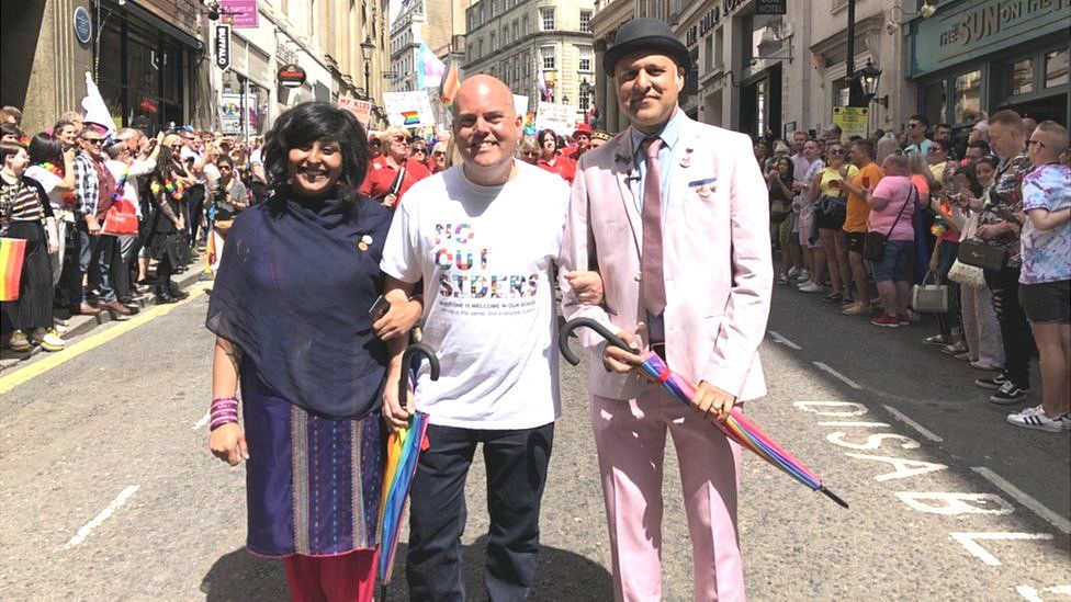 'No Outsiders' teacher leads Birmingham Pride parade - BBC News