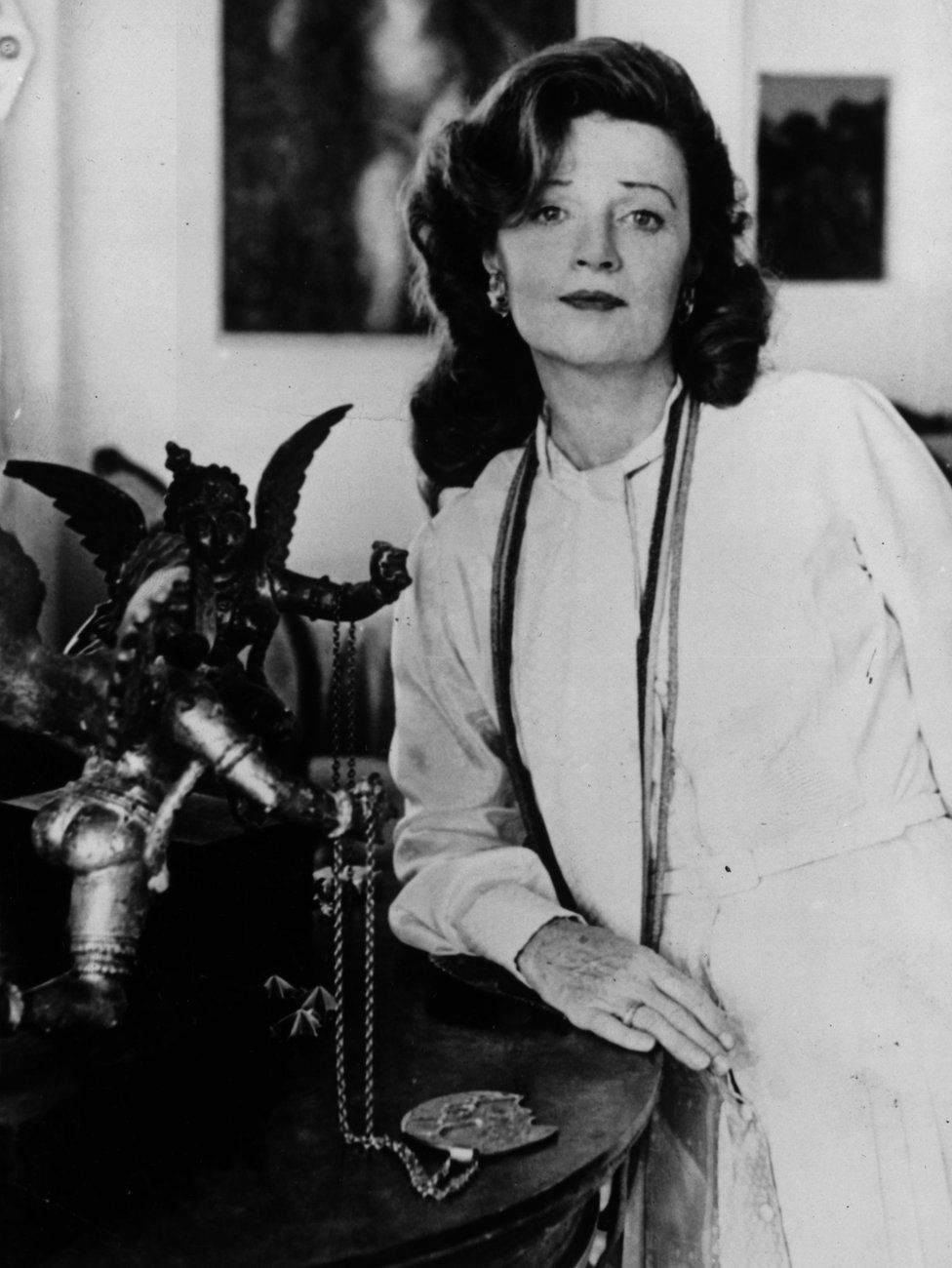 Ian Rankin on the genius of Muriel Spark - BBC News