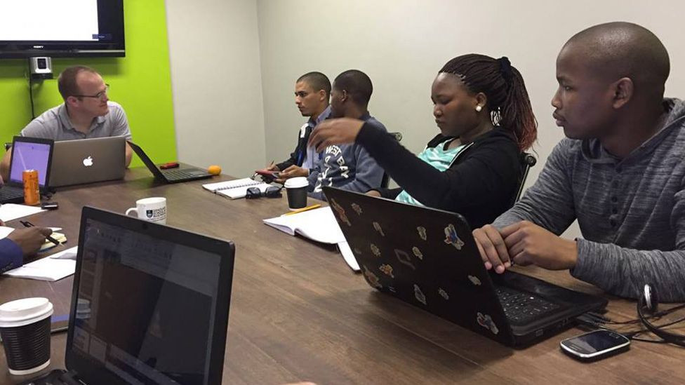 The young entrepreneurs trying to help South Africa's townships - BBC News