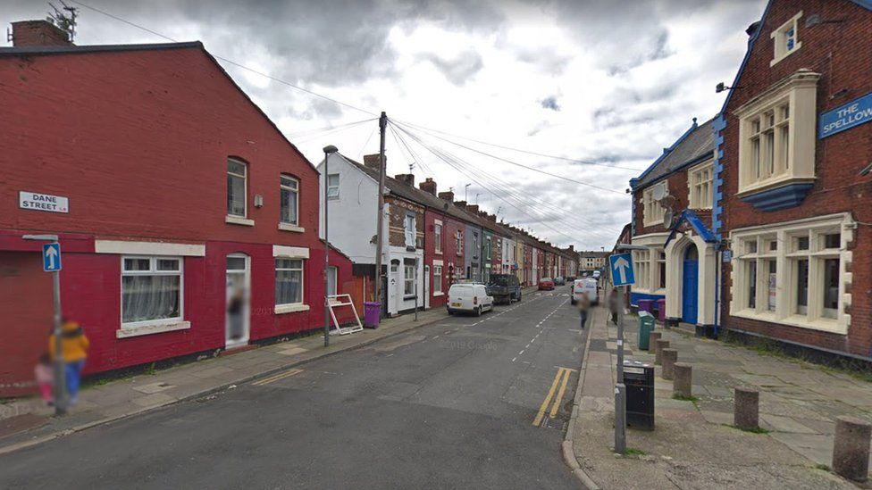 Liverpool shooting: Two men shot by masked intruders - BBC News