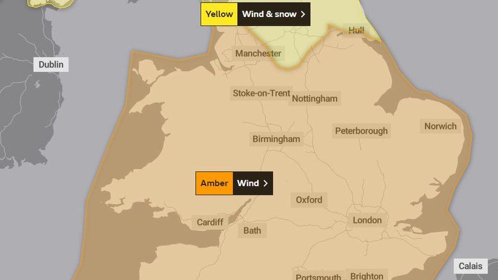 Storm Eunice: East Midlands warned to expect disruption - BBC News