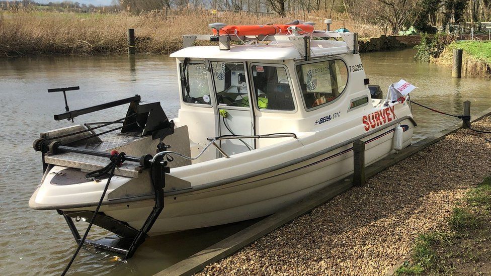 Sunk boat had been wrongly assessed, report finds - BBC News