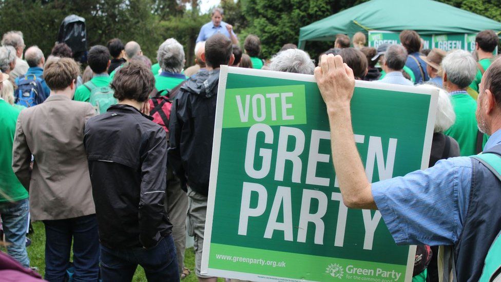 Five things Green Party co-leader Jonathan Bartley told Newsbeat - BBC News