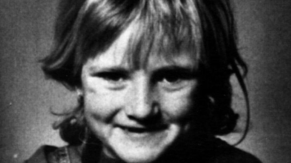 'I've mapped child murders since my stepfather killed two girls' - BBC News
