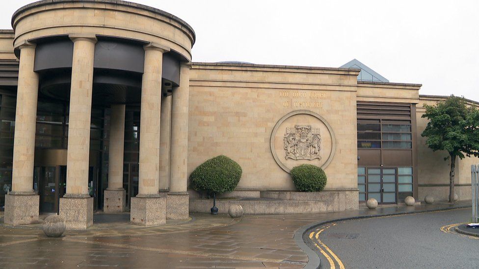 Woman accused of killing sister in Roy Bridge - BBC News