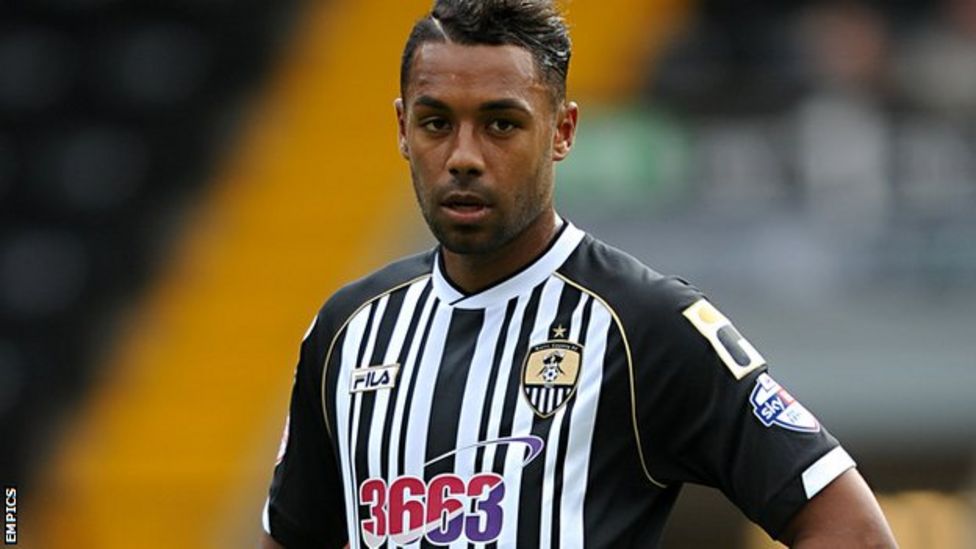 Adam Coombes: Bromley bring in ex-Chelsea forward - BBC Sport