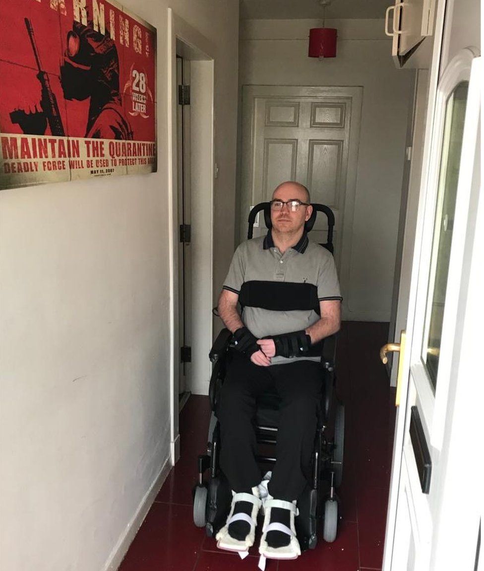 Coronavirus: 'I am shutting the world out to protect myself' - BBC News