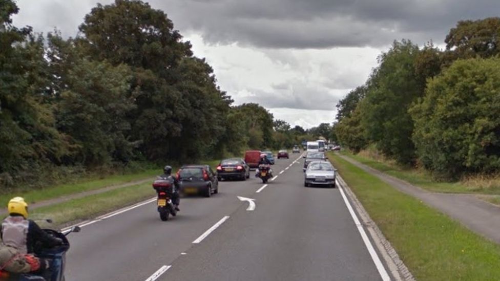 A40 dual carriageway and bus plan given £102m - BBC News