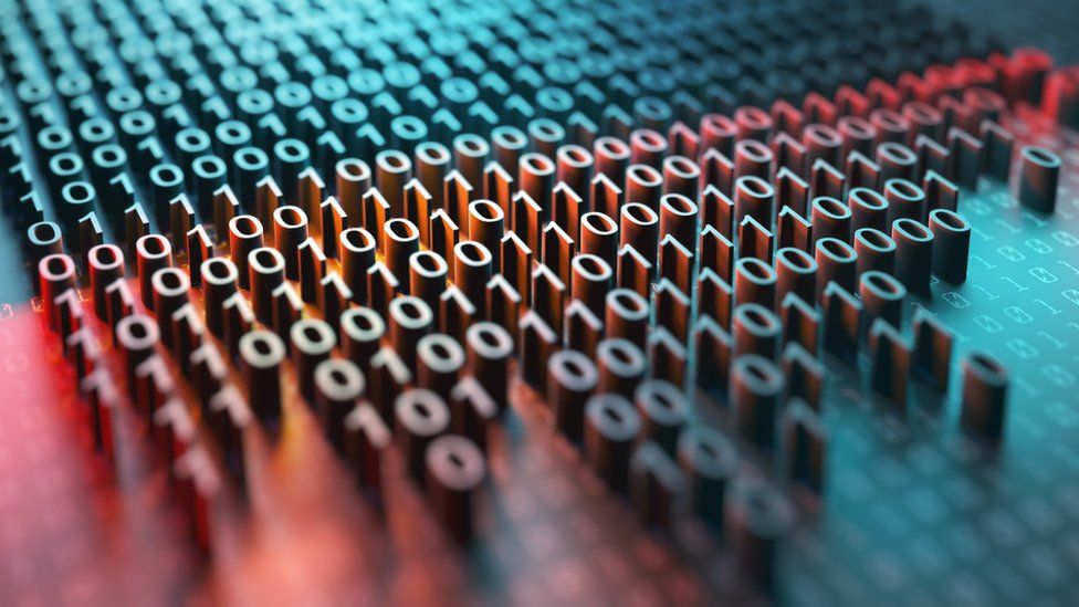 Catching the hackers in the act - BBC News