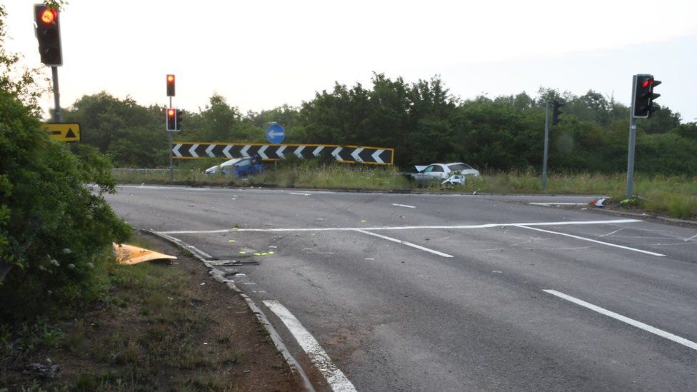 Drink-driver jailed for 100mph fatal Huntingdon crash - BBC News