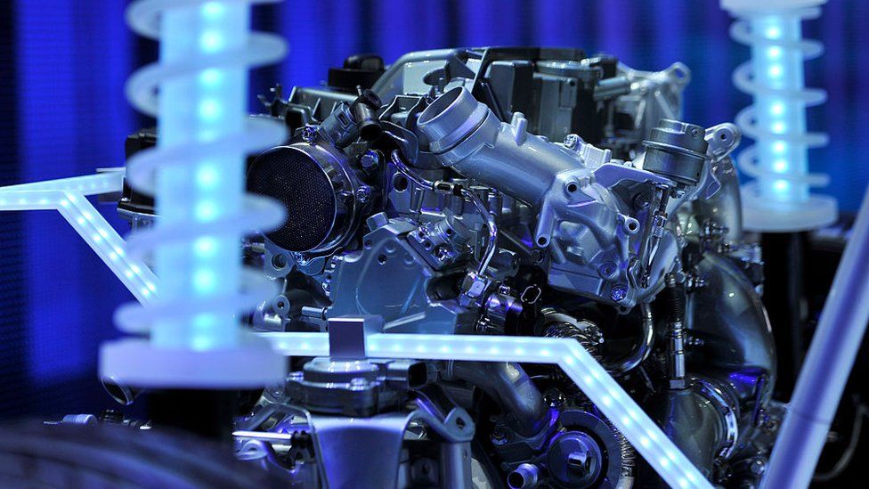 Trade secrets: What the Geneva Motor Show is really like - BBC News