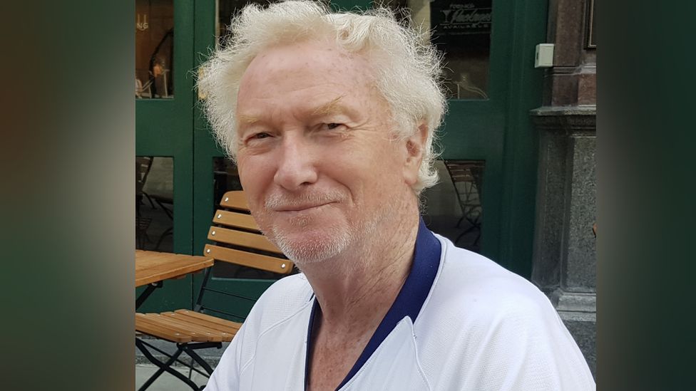 Witham crash: Fresh calls for witnesses after cyclist's death - BBC News