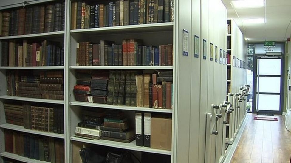 From behind bars: Ian Paisley's prison letters go on display - BBC News