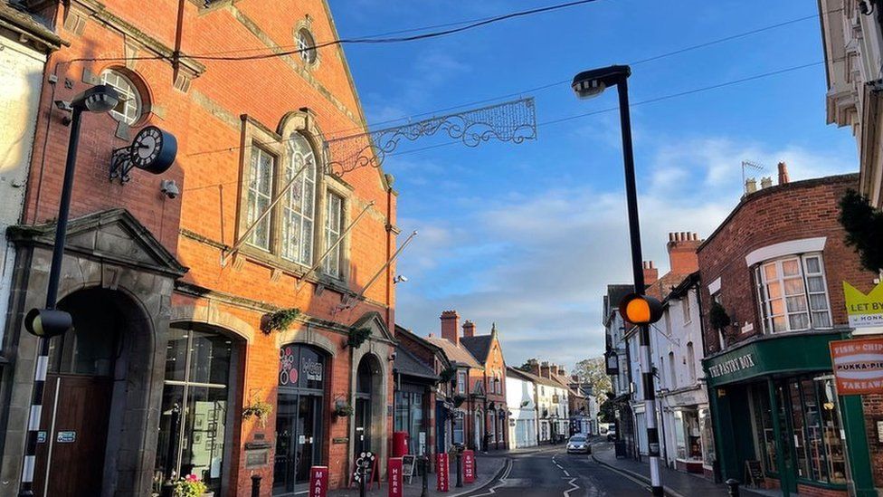 Artist wanted to complete new Shropshire business park - BBC News