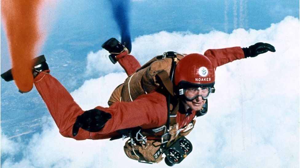 In pictures: Blue Peter's John Noakes - BBC News