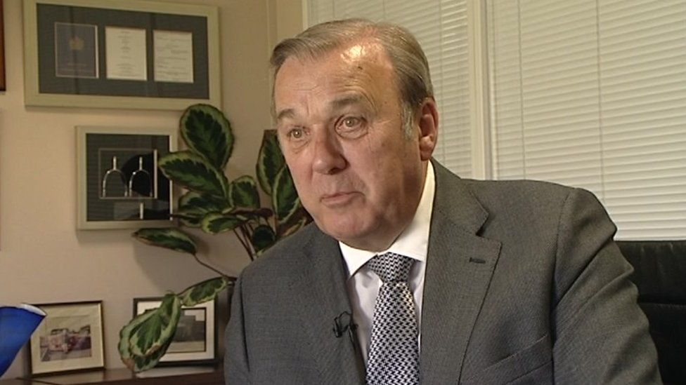 Charity volunteers to help struggling families in Southampton - BBC News