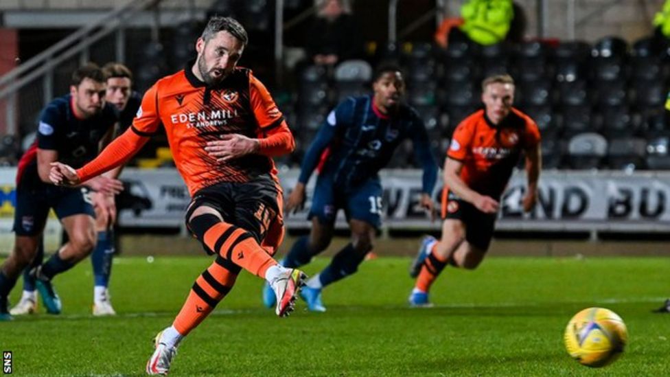 Dundee United 2-1 Ross County: Nicky Clark's late double ends hosts ...