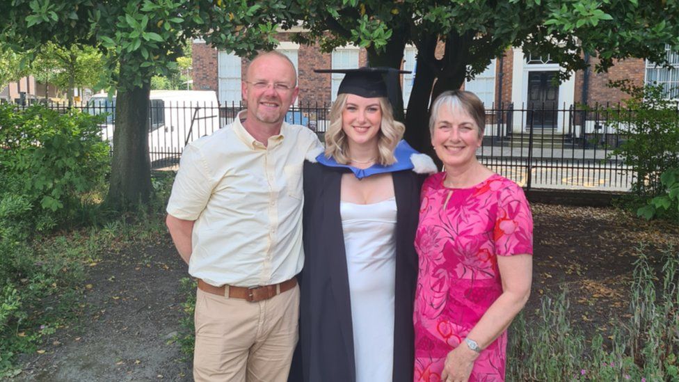 Ateb y Galw: Gwyn Jones - BBC Cymru Fyw