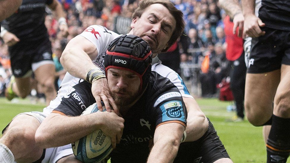 Pencampwriaeth Rygbi Unedig: Y Gweilch 37-18 Dreigiau - BBC Cymru Fyw