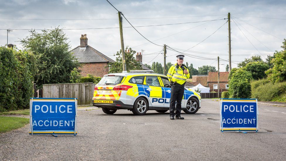 Magdalen double shootings: 'Complicated family picture' - BBC News
