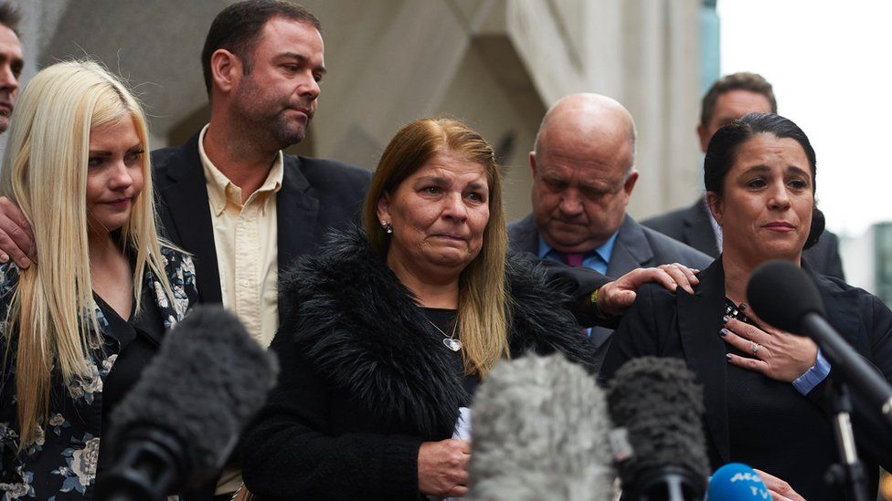 Stephen Port: Serial killer guilty of murdering four men - BBC News