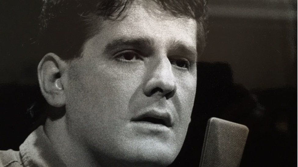 Oriel atgofion: Huw Chiswell - BBC Cymru Fyw