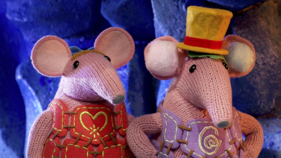 Bagpuss co-creator Peter Firmin dies aged 89 - BBC News