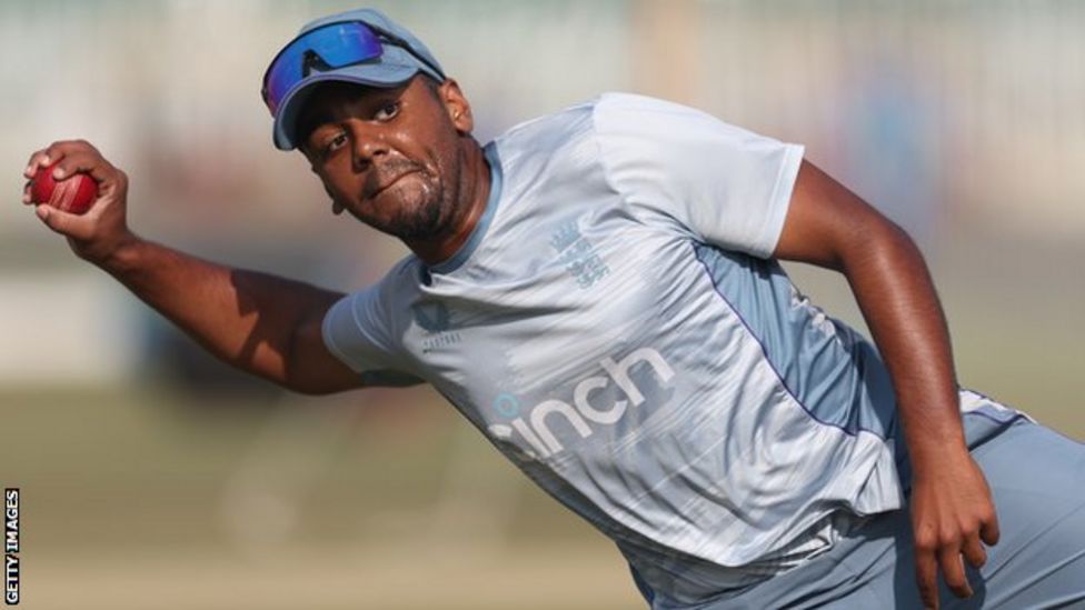 Pakistan v England: Rehan Ahmed could make debut in Karachi - BBC Sport