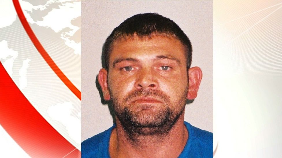 Man jailed for 15 years for Worcester rapes - BBC News