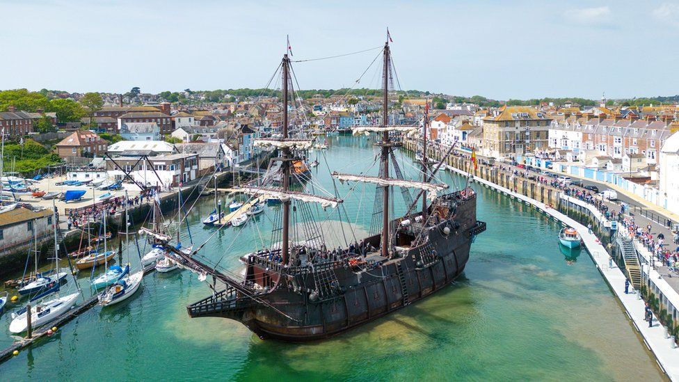 El Galeon: Southend welcomes 17th Century Spanish galleon replica - BBC ...