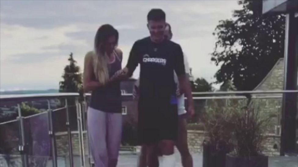 Ed Jackson: Ex-rugby player climbs Snowdon less than a year after ...