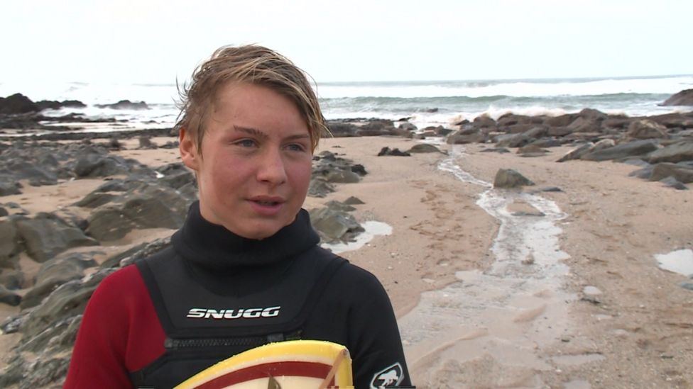 The Cribbar: The story behind Newquay's big wave surf spot - BBC News