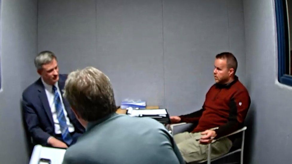 Jason Ravnsborg: South Dakota prosecutor ousted over hit-and-run - BBC News