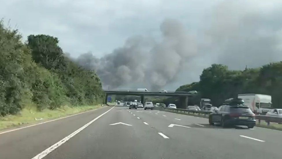 Large industrial unit fire in Somerset was 'accidental' - BBC News