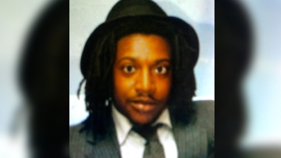 Lynette White: Tony Paris, one of Cardiff Three, dies - BBC News