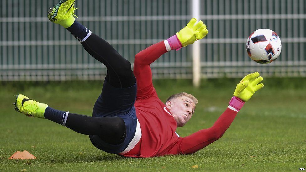 Euro 2016: Watch out England, Iceland are predicting penalties - BBC News