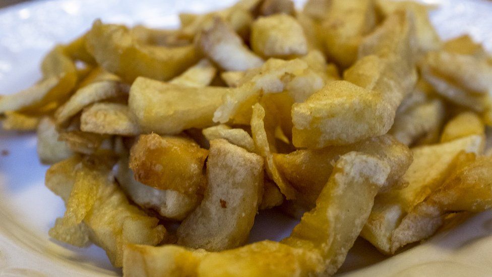 What can my child eat at school? - BBC News