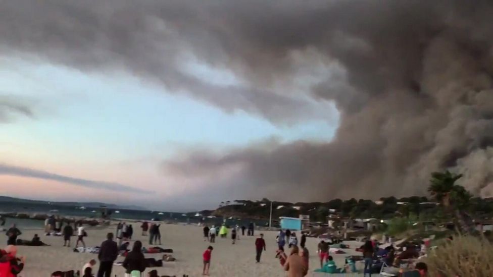 French wildfires: 'The night sky was like Dante's inferno' - BBC News