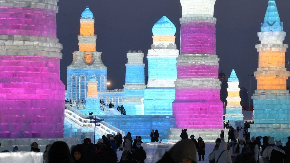 Harbin ice festival: China celebrates ice sculptures - BBC Newsround