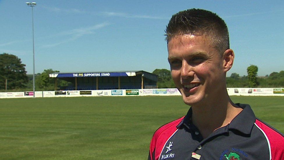 Cynnal Gemau'r Ynysoedd 2027 yn 'gyfle euraidd' i Fôn - BBC Cymru Fyw