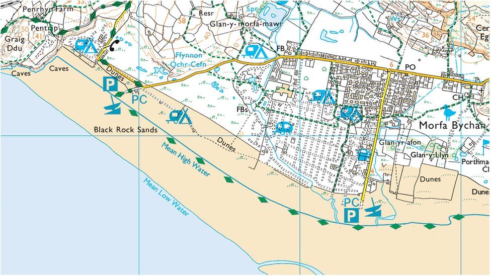 Push to change beach map English-only name in Gwynedd - BBC News