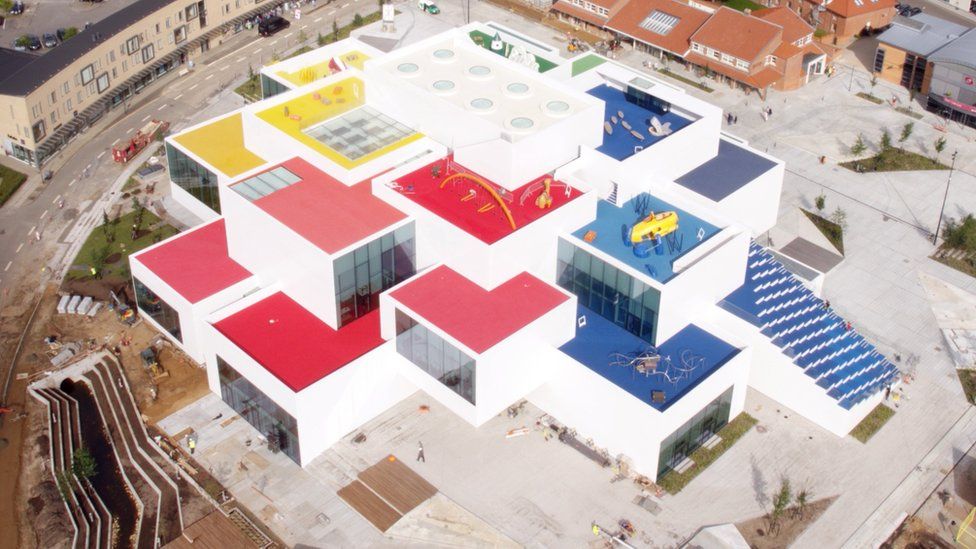 Take a peak at this new interactive Lego museum - BBC Newsround