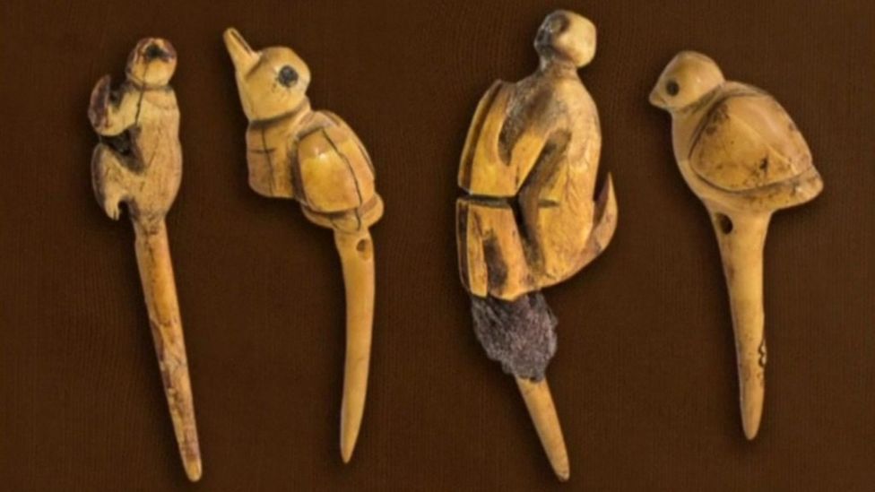Archaeologists discover an ancient mummy in Peru - BBC Newsround