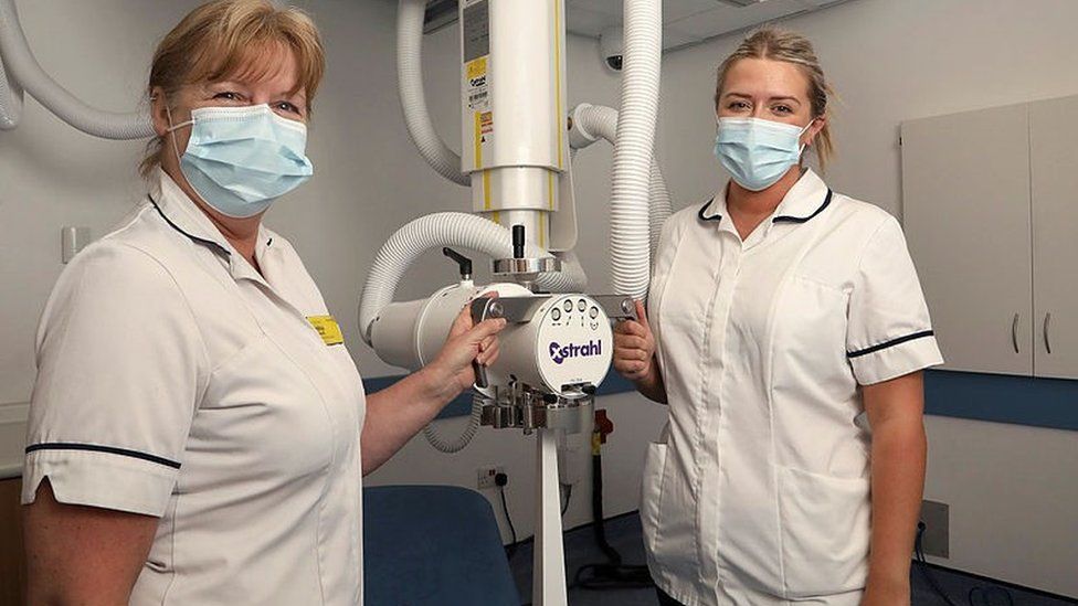 Wolverhampton's New Cross Hospital unveils new radiotherapy kit - BBC News